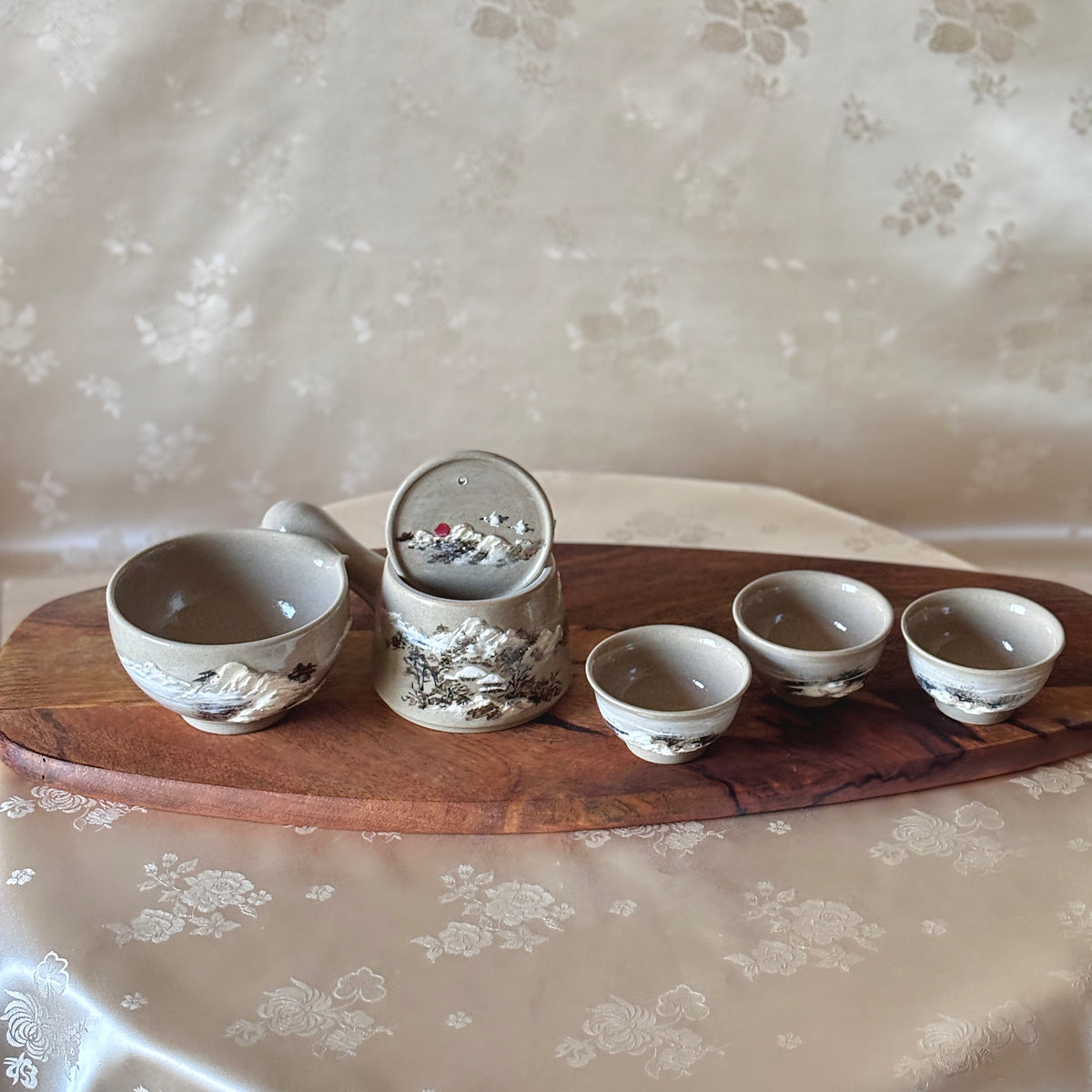 Buncheong Tea Set (Dagi): Snowy Landscape by Master Artisan – ArtinKo